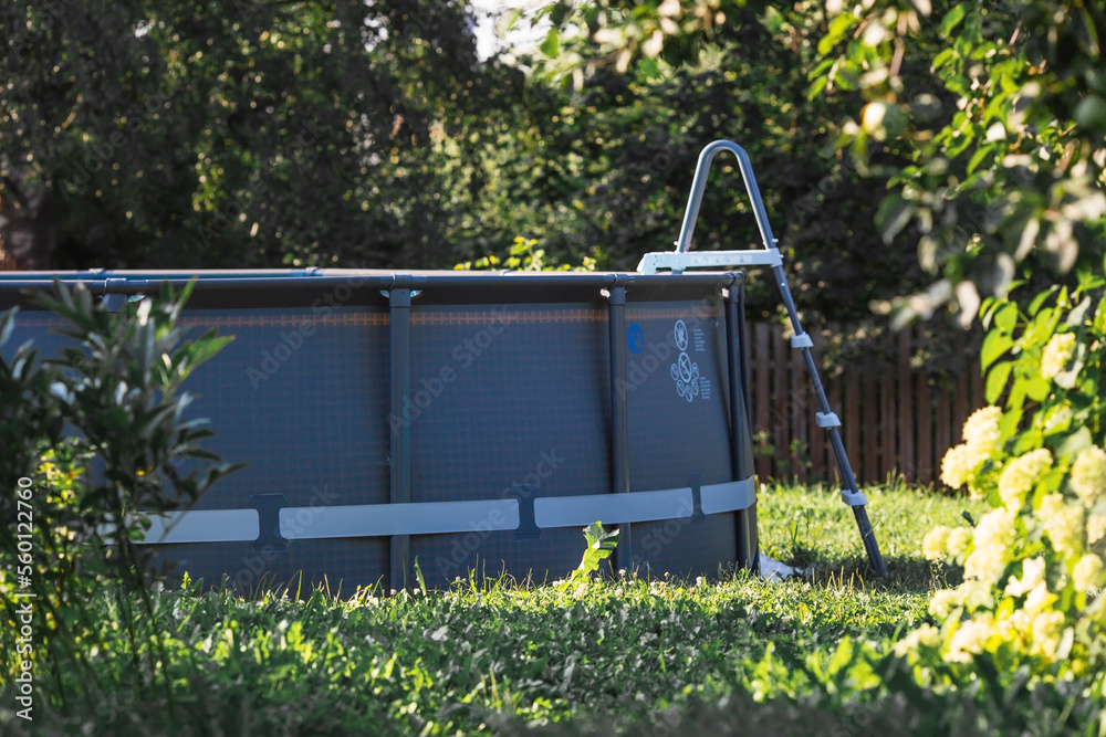 Swimming pool with metal frame for home and garden. Frame swimming pool ...