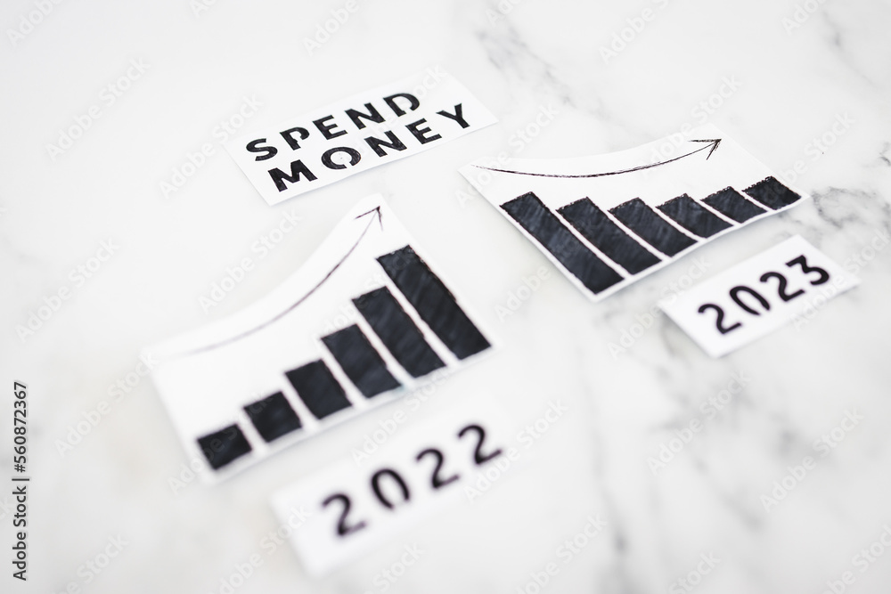 Foto Stock consumer spending going down in the new year, spend money ...