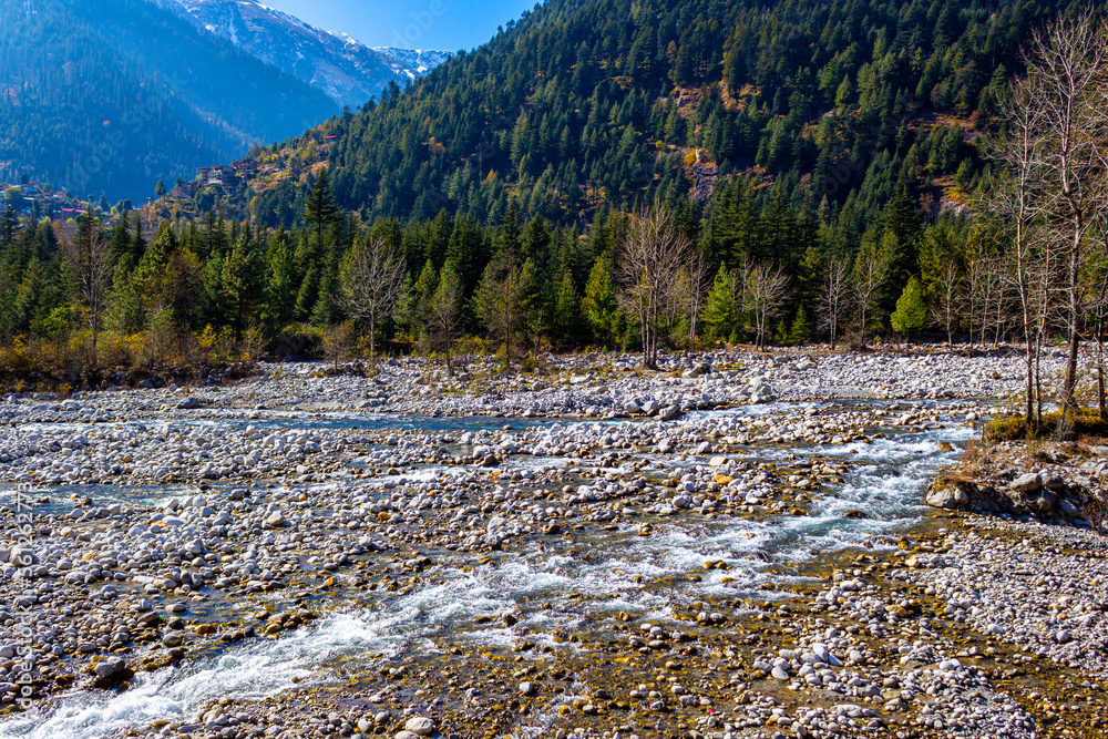 Manali, Himachal Pradesh. Panoramic views of Himalayas. Natural beauty ...