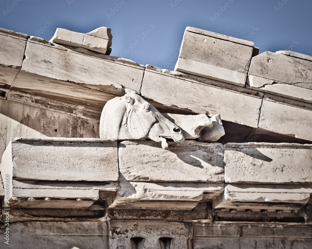 Foto de Detail of Parthenon pediment with the horses of the Sun God ...