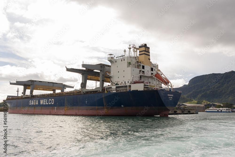 Foto de Navio cargueiro Saga Welco Hosanger - SAO SEBASTIAO, SP, BRAZIL ...