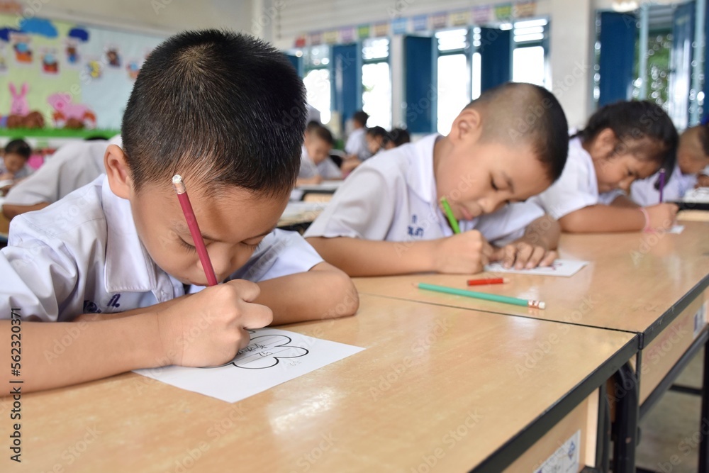 Students are playing games to promote Thai language skills in the ...