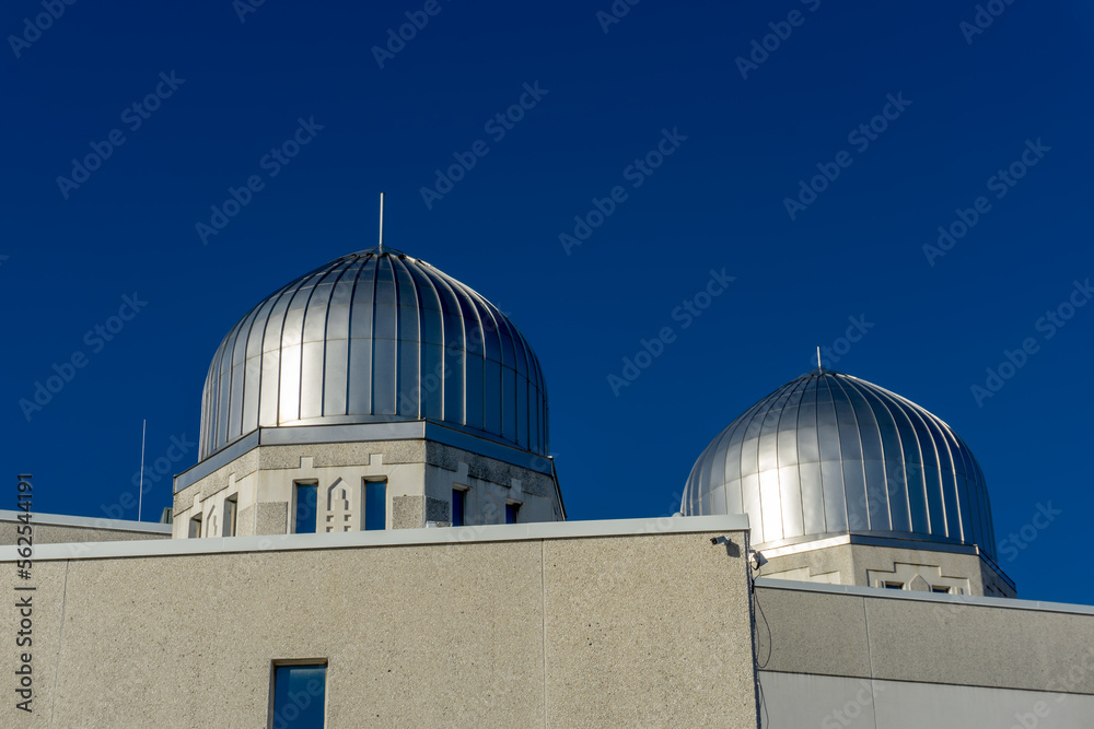 The Baitul Islam Ahmadiyya Mosque built in 1992 in Vaughan, Maple ...