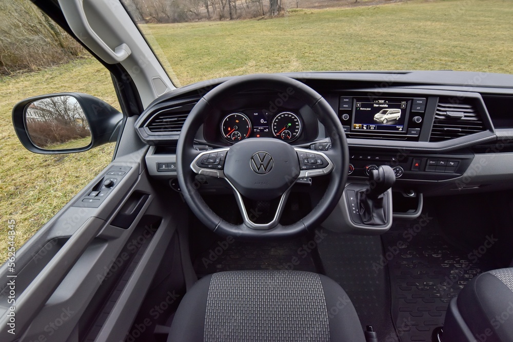 Volkswagen Transporter 4x4. Van with 4x4 drive in off-road ...