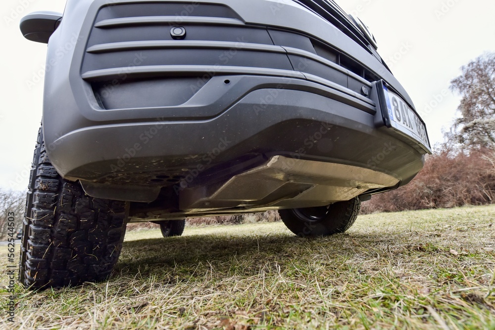 Volkswagen Transporter 4x4. Van with 4x4 drive in off-road ...