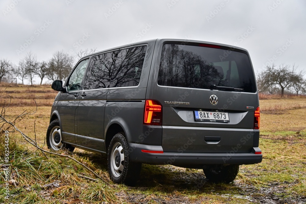 Volkswagen Transporter 4x4. Van with 4x4 drive in off-road ...