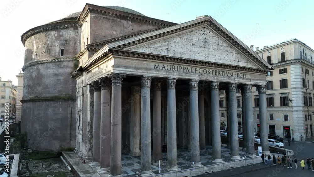 Pantheon a Roma, Italia l'architettura esterna con dettagli delle ...