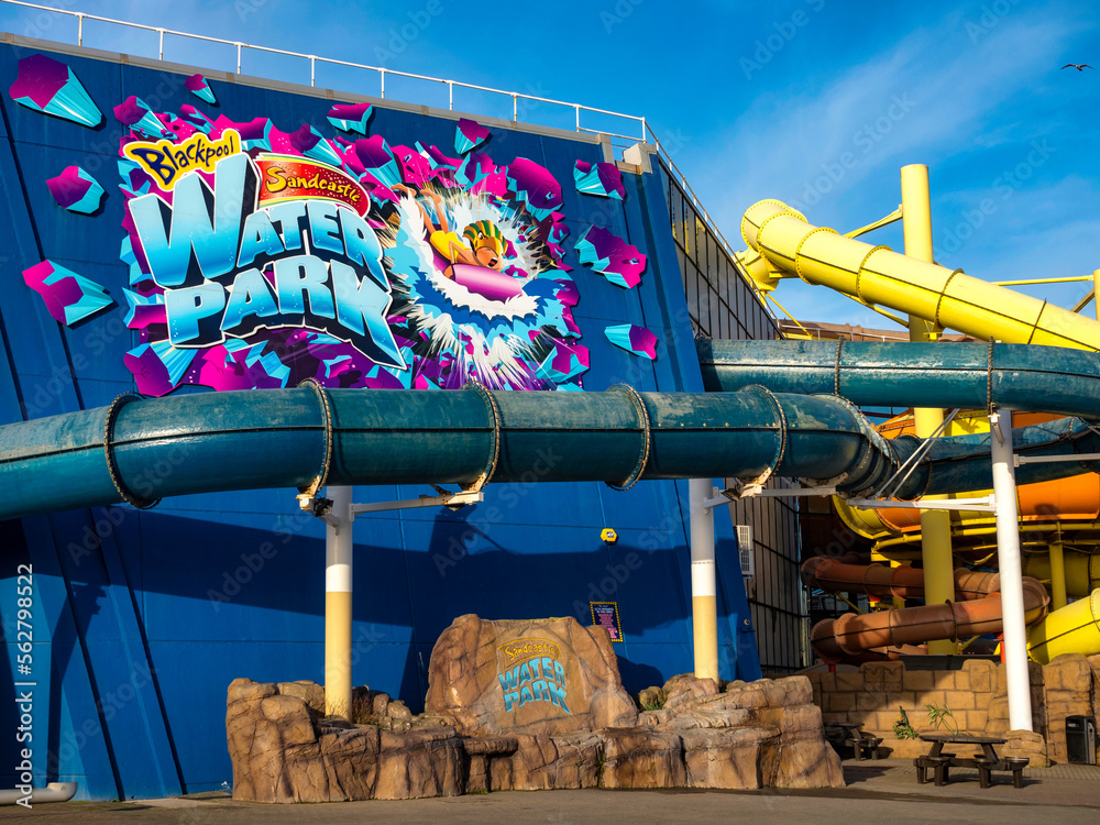 Foto de Sand castle water park slides and wave pool Blackpool seaside ...
