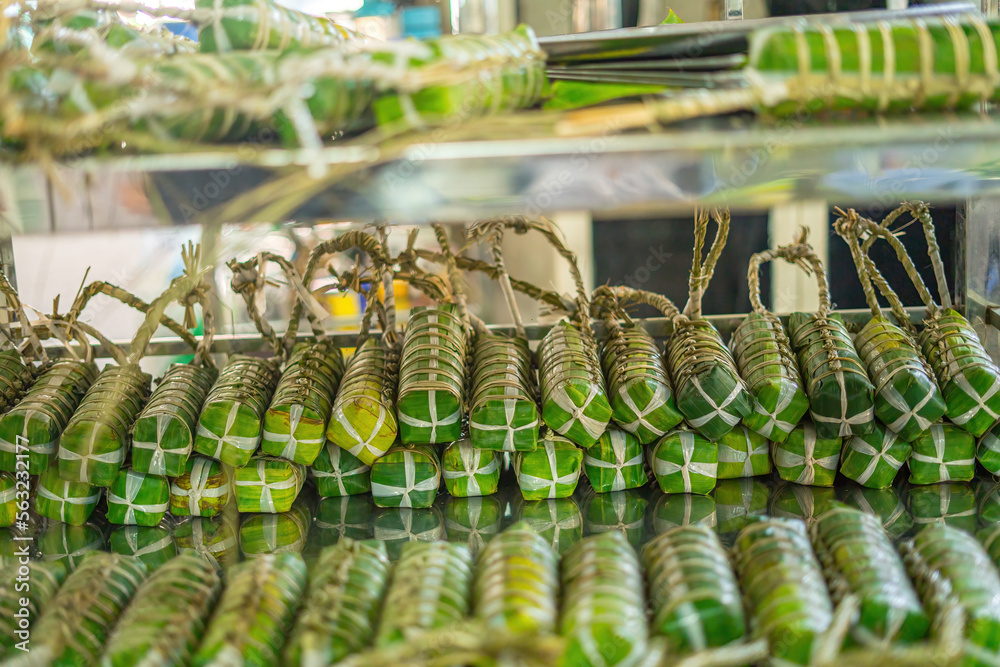 Vietnamese Sticky Rice Cake (tet cake), Vietnamese traditional new year ...