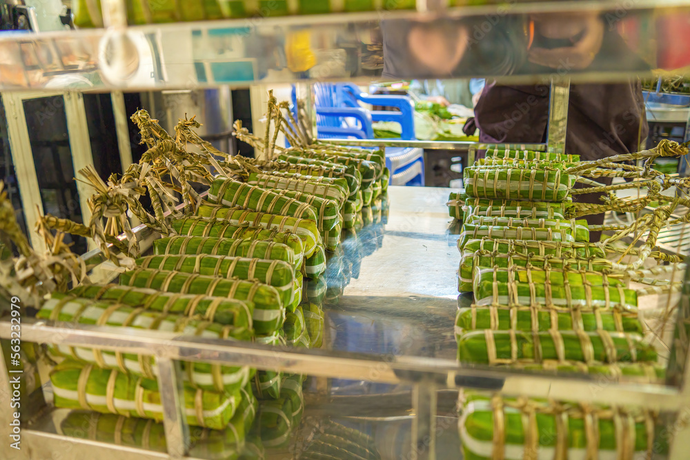 Vietnamese Sticky Rice Cake (tet cake), Vietnamese traditional new year ...