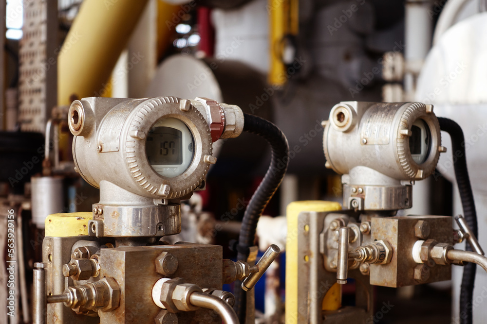 Pressure transmitter, and temperature transmitter for measurement and ...