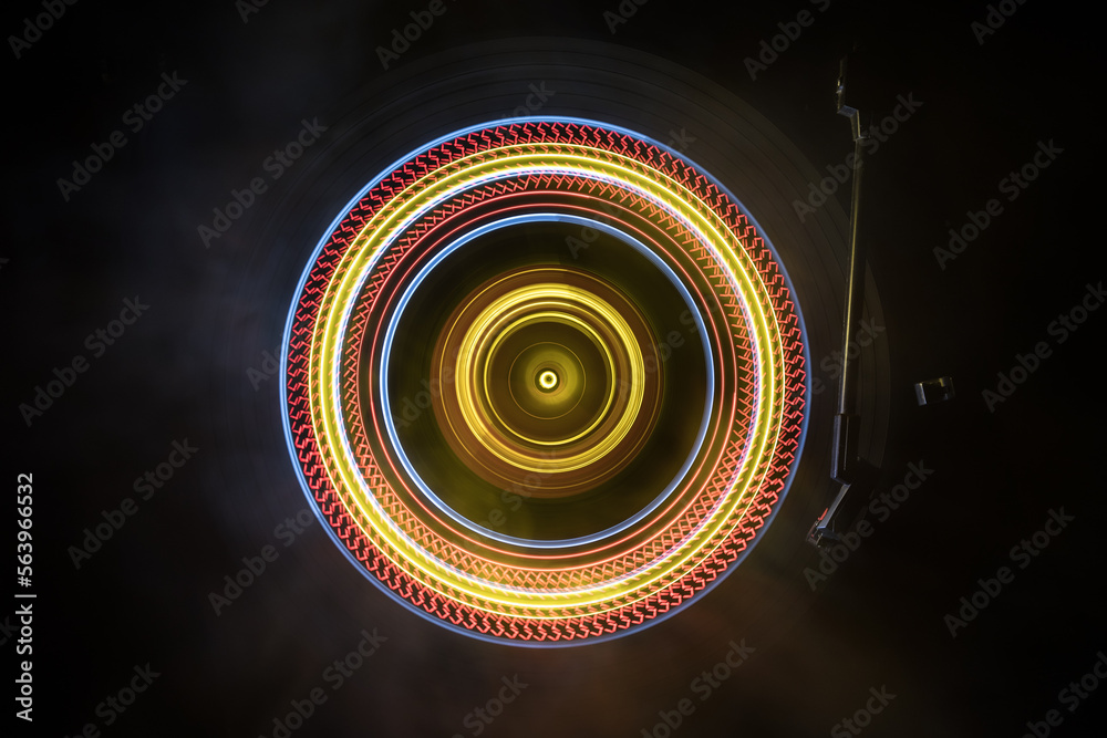 Music Dj concept. Trail of fire and smoke on vinyl record. Burning ...