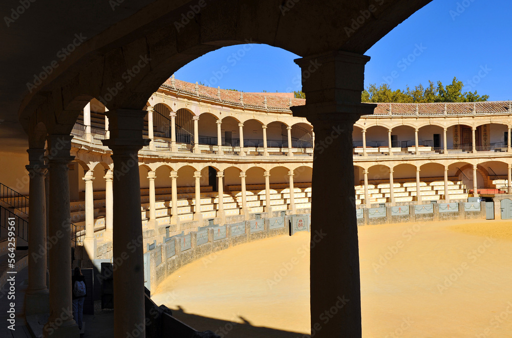 Sol y sombra. Plaza de Toros de Ronda, provincia de Málaga, Andalucía ...