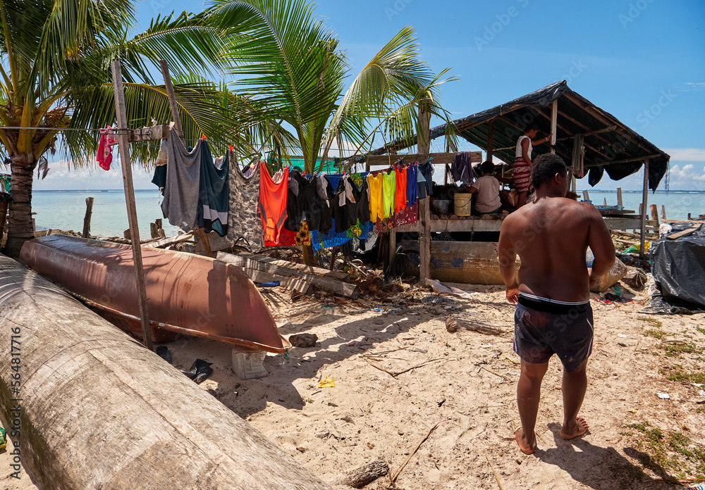 Sea level rise, traditional atoll island - Pacific Islander villagers ...