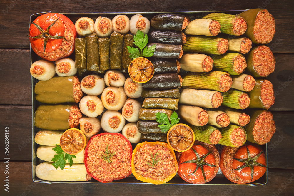 Arabic Cuisine; Middle Eastern dish called "Mahshi" or "Dolma ...