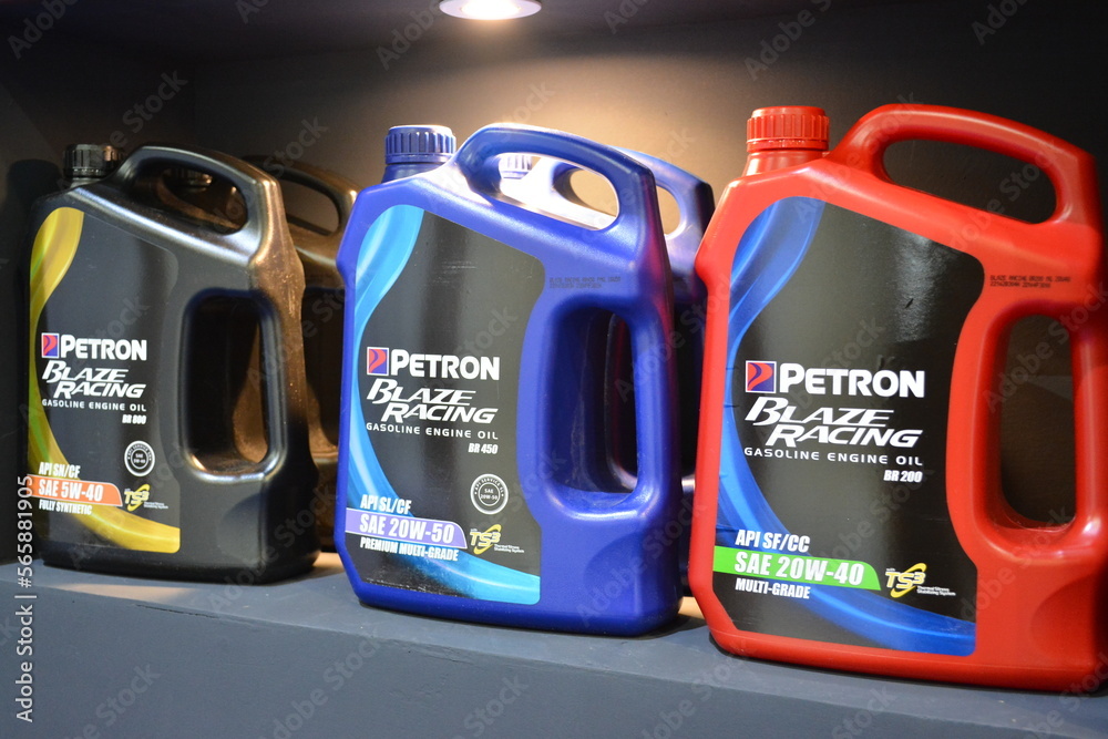 Petron engine and gear oil at Manila commercial vehicle show in Pasay ...