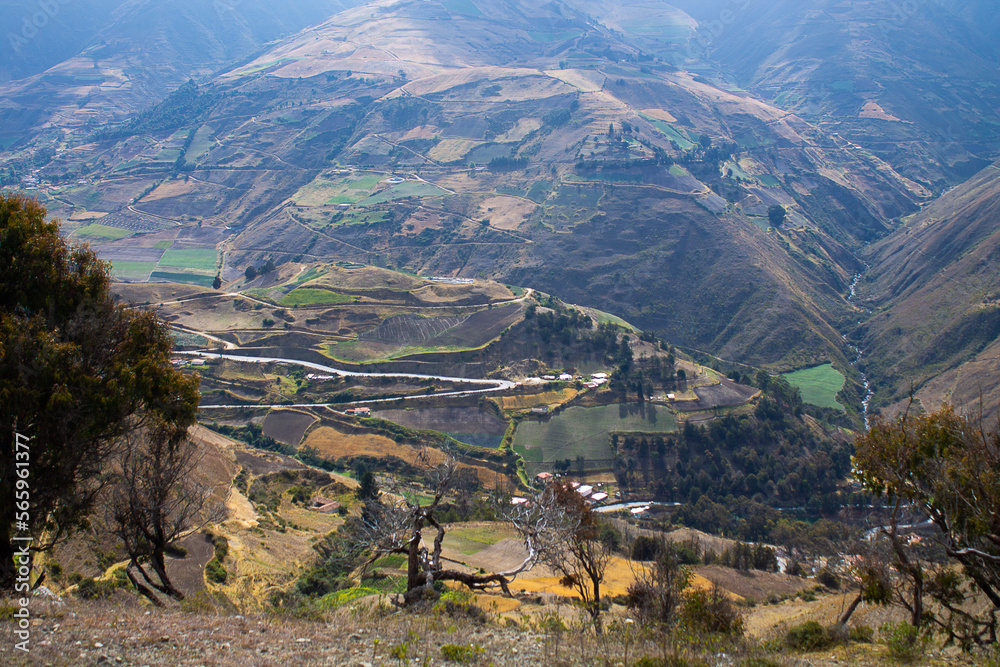 Traveling through Venezuela. Mucuchíes, one of the largest known towns ...