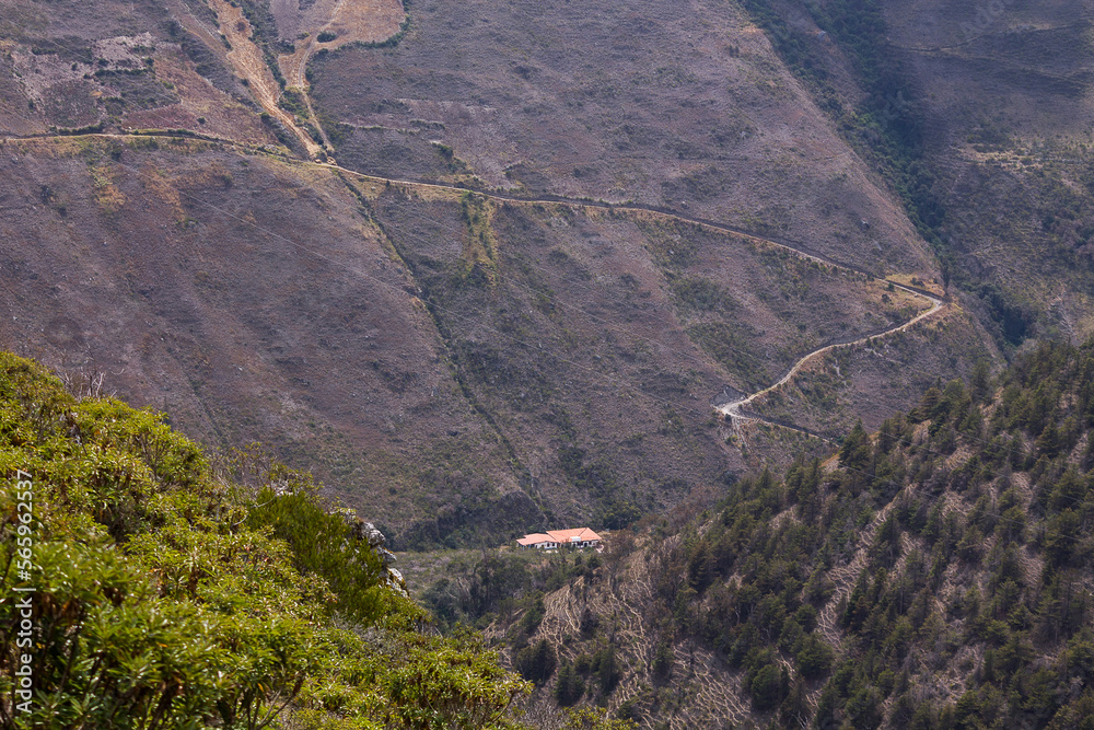 Traveling through Venezuela. Mucuchíes, one of the largest known towns ...