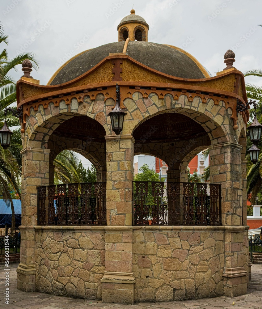kiosko antiguo en plaza Stock Photo | Adobe Stock