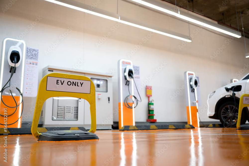 electric car park for electric cars to charge energy Electric vehicle ...