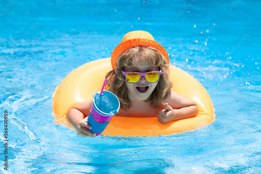 Happy child playing in swimming pool. Summer vacation concept. Summer ...