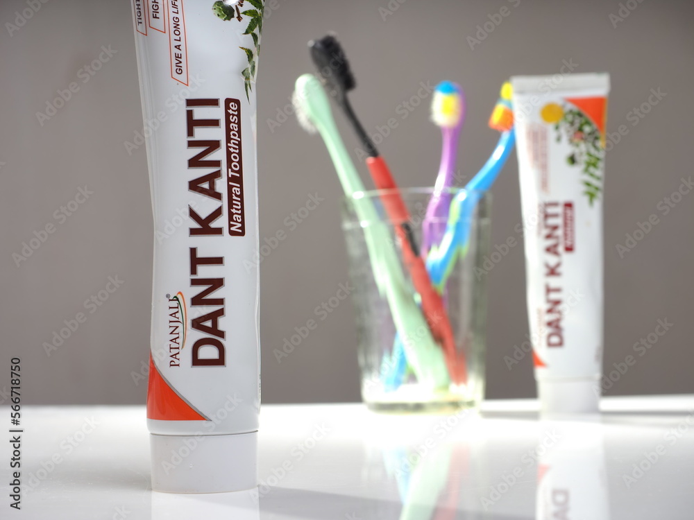 Dant Kanti toothpaste made in India. Patanjali brand packaging ภาพถ่าย ...