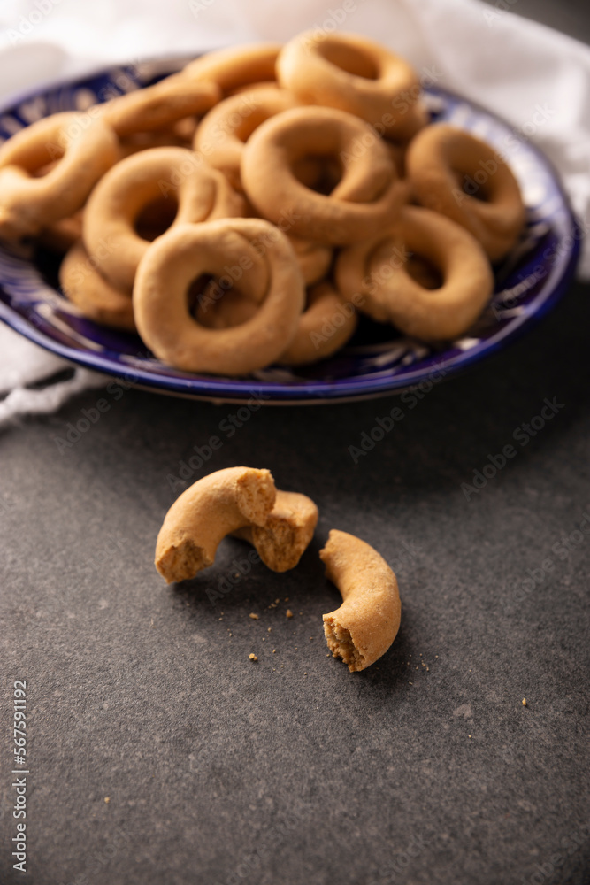 Coricos. Also known as Harinillas de maiz crudo, Tacuarines, Ensecos ...
