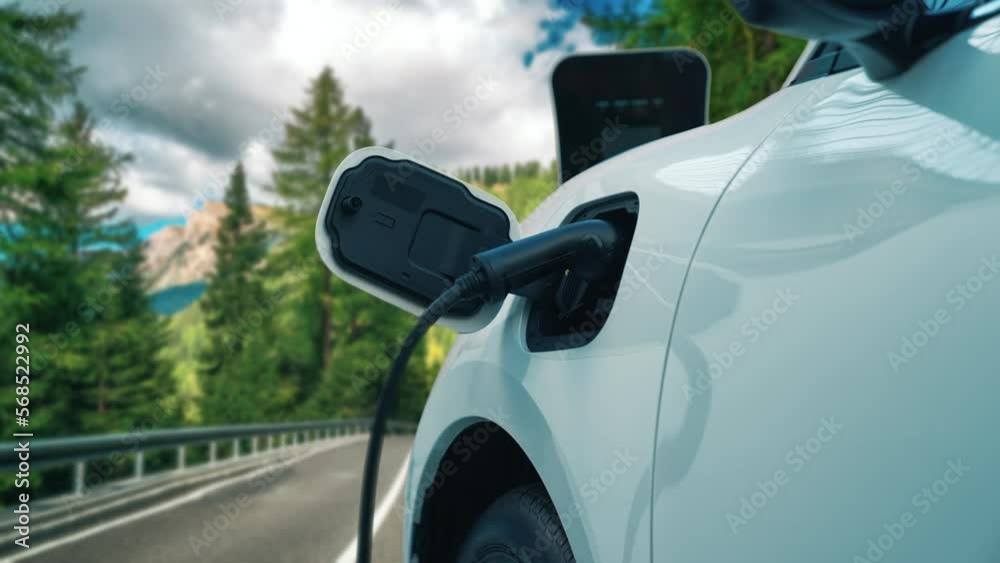 Progressive travel concept of electric vehicle stop to recharge energy ...