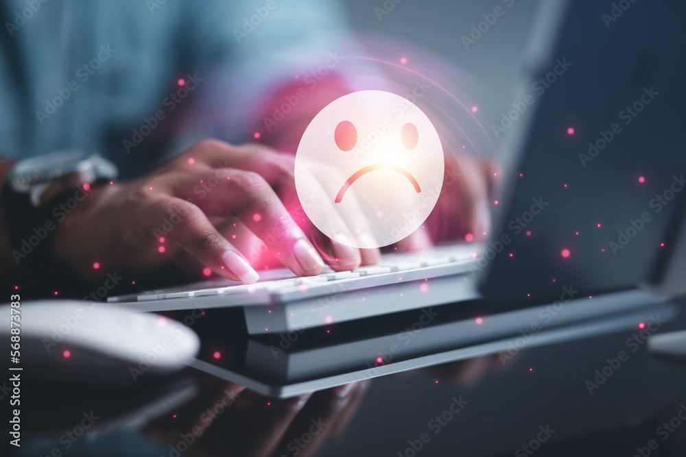 Foto de Experience of dissatisfied customer, unhappy business with sad ...