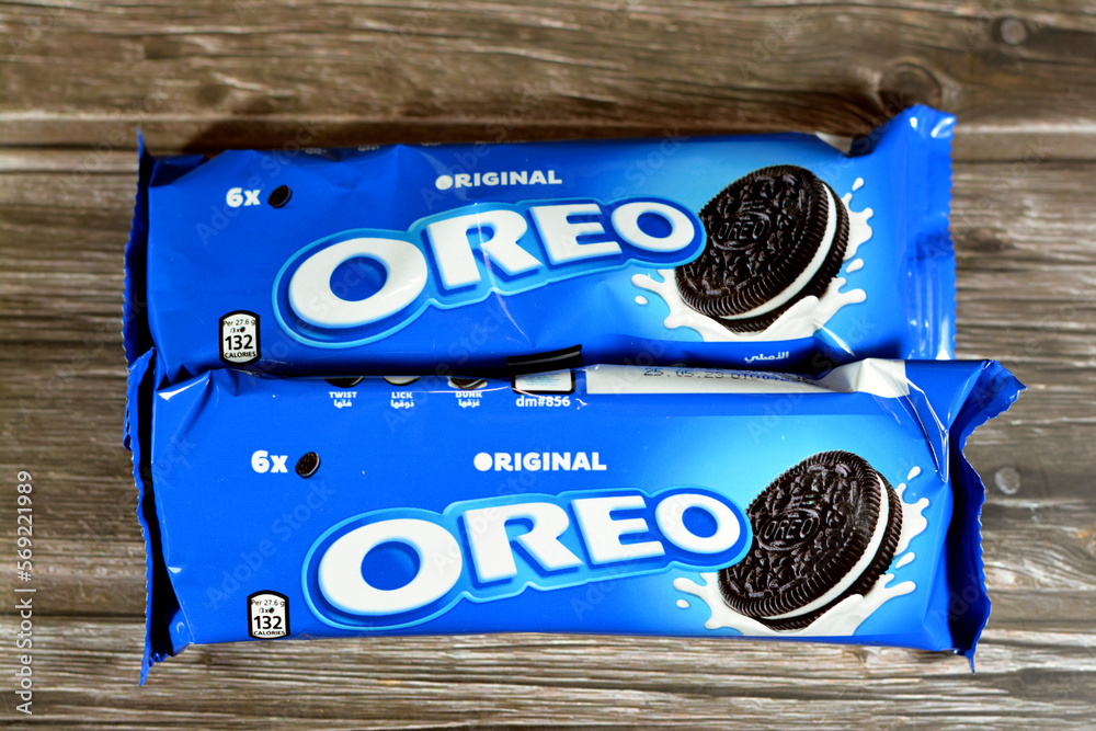 Foto de Cairo, Egypt, February 5 2023: Oreo original, a brand of ...