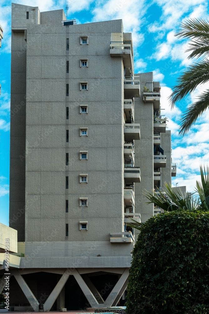 Brutalist architecture buildings, 1950s architectural style, United ...