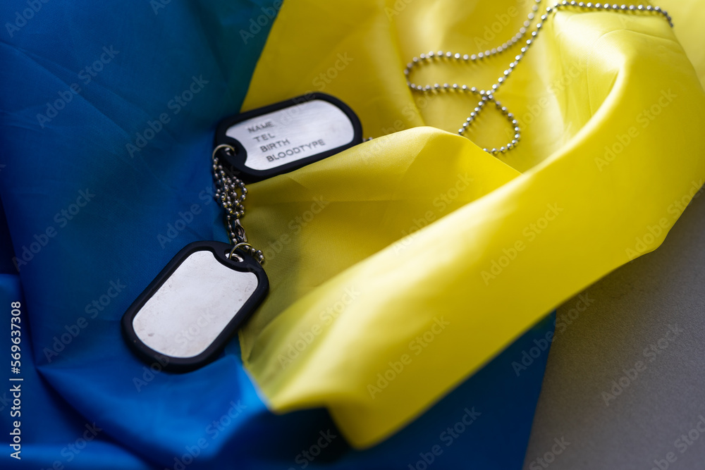 Foto de Army identification badges, ribbons of the Ukrainian flag ...