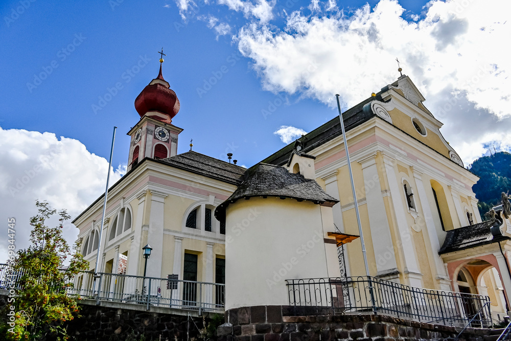 St. Ulrich, Gröden, Kirche, Pfarrkirche, Val Gardena, Grödnertal ...
