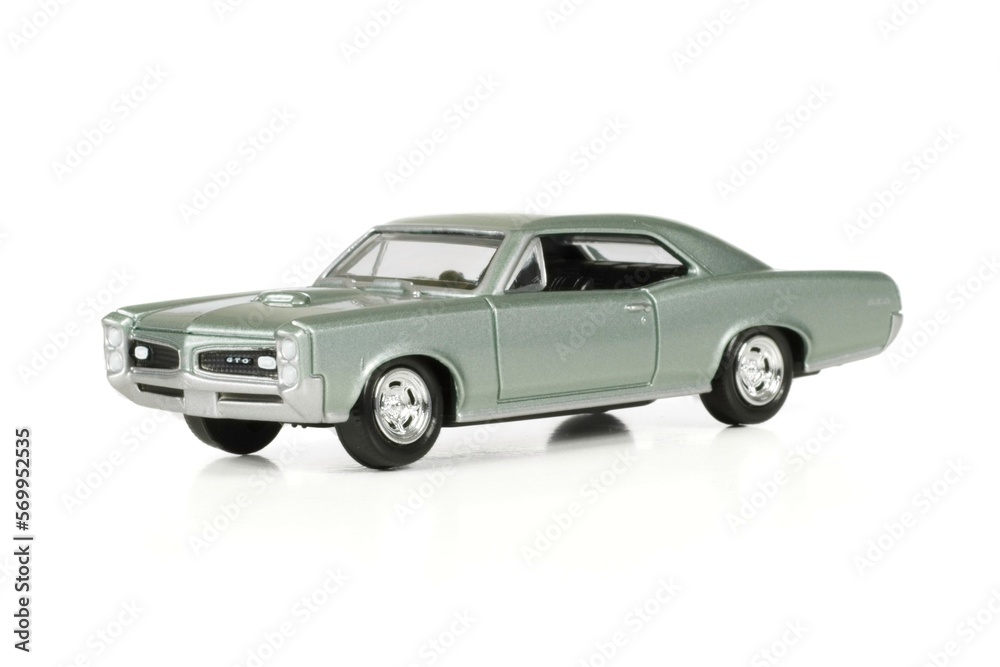 1966 PONTIAC GTO. Diecast 1:64 scale model from AUTO WORLD, series ...