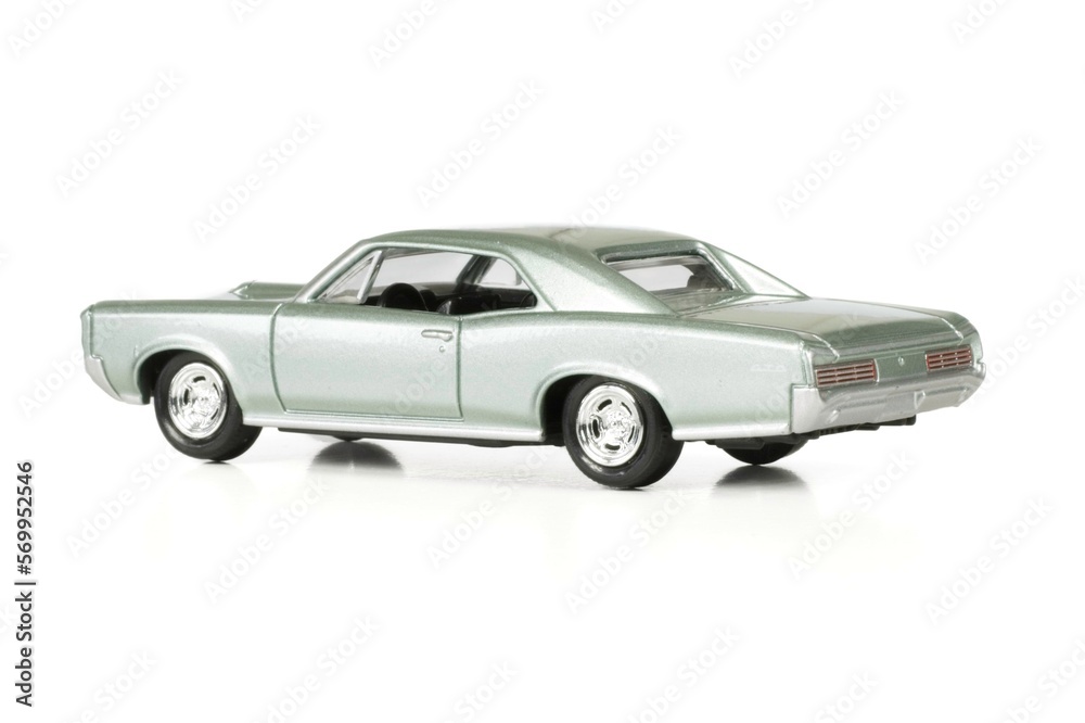 1966 PONTIAC GTO. Diecast 1:64 scale model from AUTO WORLD, series ...