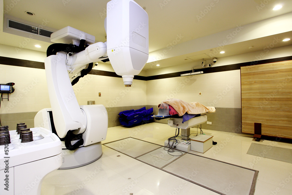 CyberKnife Robotic Cancer Surgery Robot for Radiotherapy Cancer ...