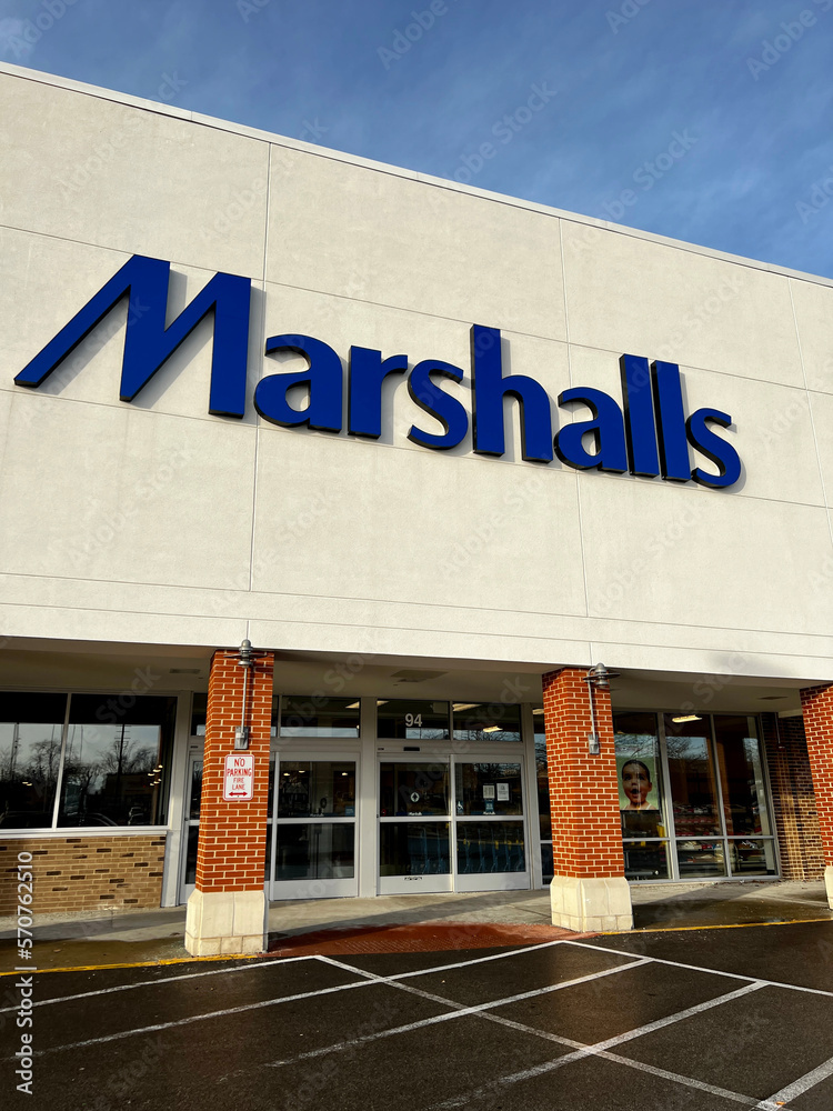 Exterior of Marshalls store in Deerfield, Illinois. Marshalls is an ...