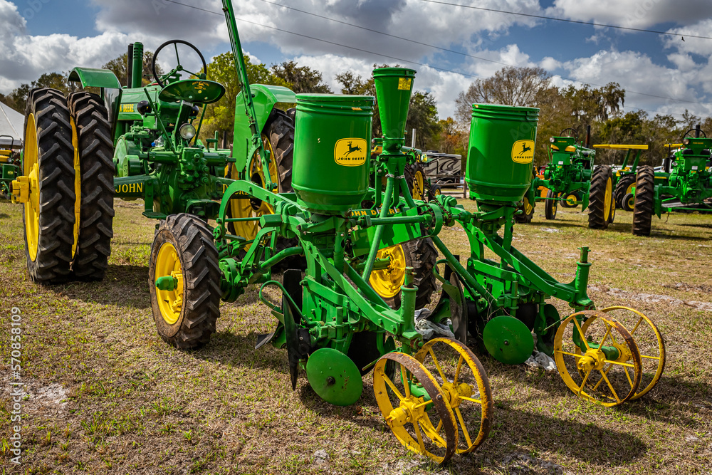 John Deere 290 Corn Planter