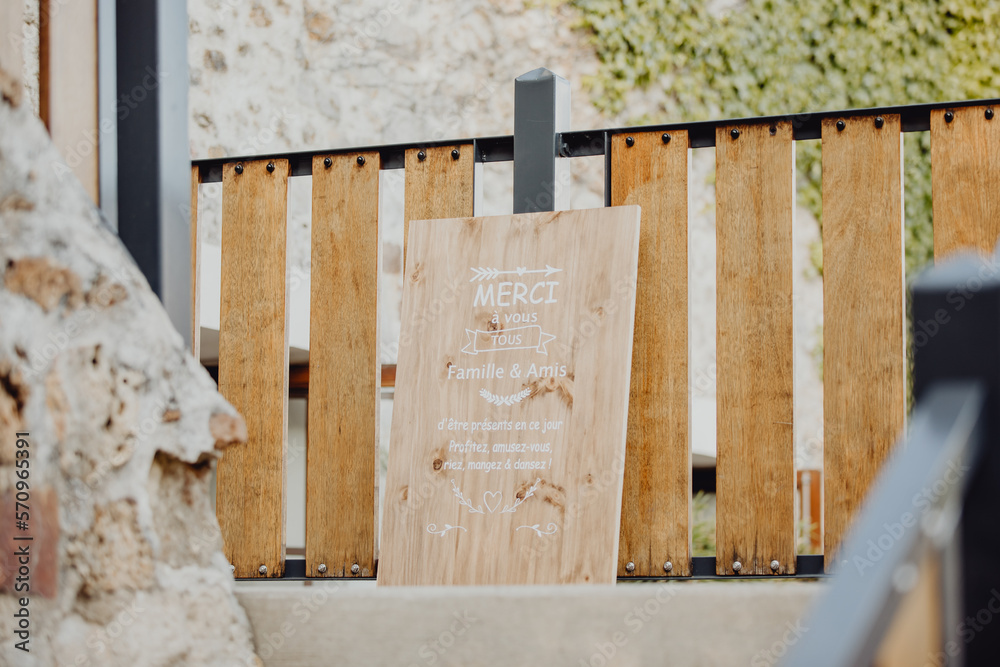 Panneau de remerciements pour décorer le mariage Stock Photo | Adobe Stock