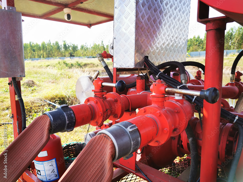 Foto de Mobile red generator pump for fire fighting and fire alarm ...