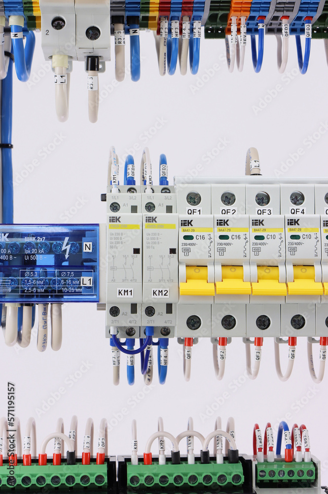 IEK automatic current switches for protection of electrical loads ...