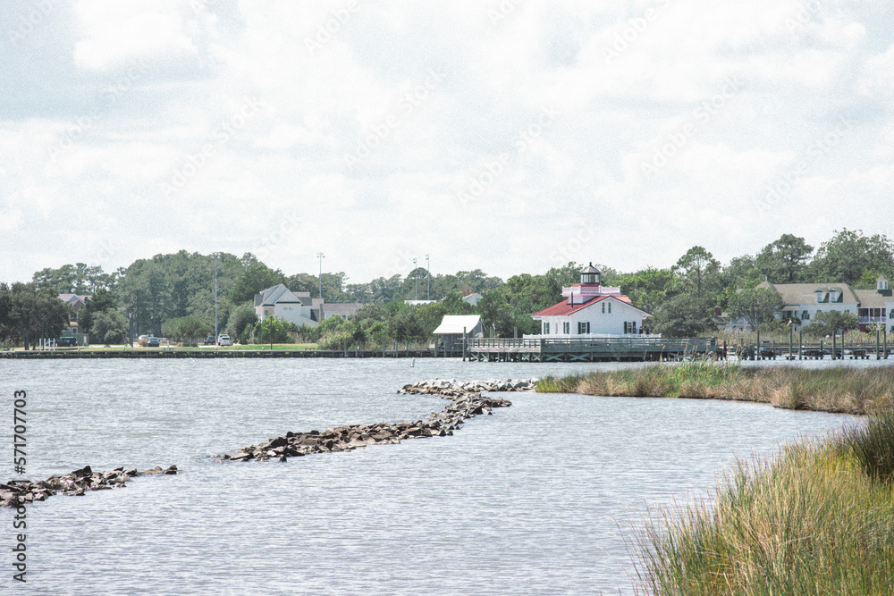 outer banks sound in Manteo, North Carolina, horizon view - Roanoke ...