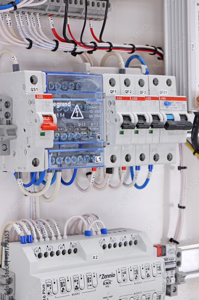 ABB automatic current switches for protection of electrical loads ...