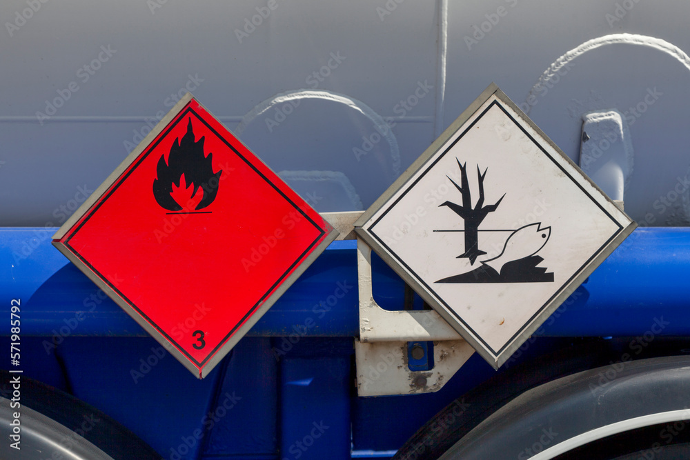 Dangerous goods - Flammable Liquids & Environmentally Hazardous ...