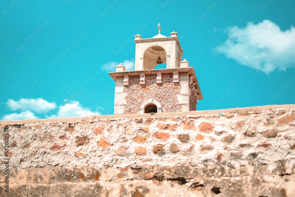 Imagen horizontal de la cupula de una iglesia o catedral en una ...