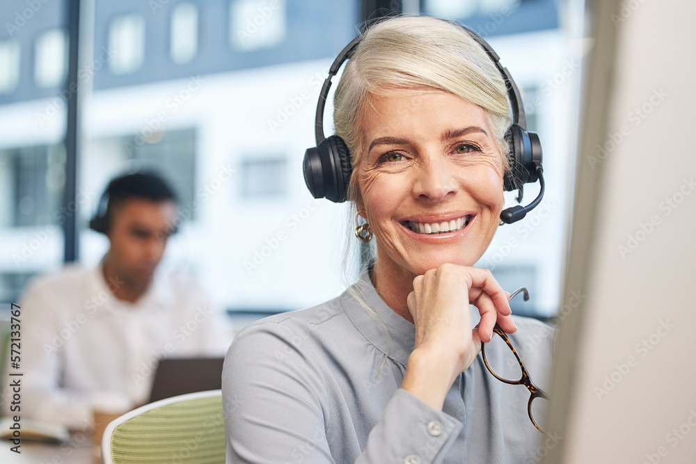 Face of call center consultant, woman telemarketing agent or virtual ...