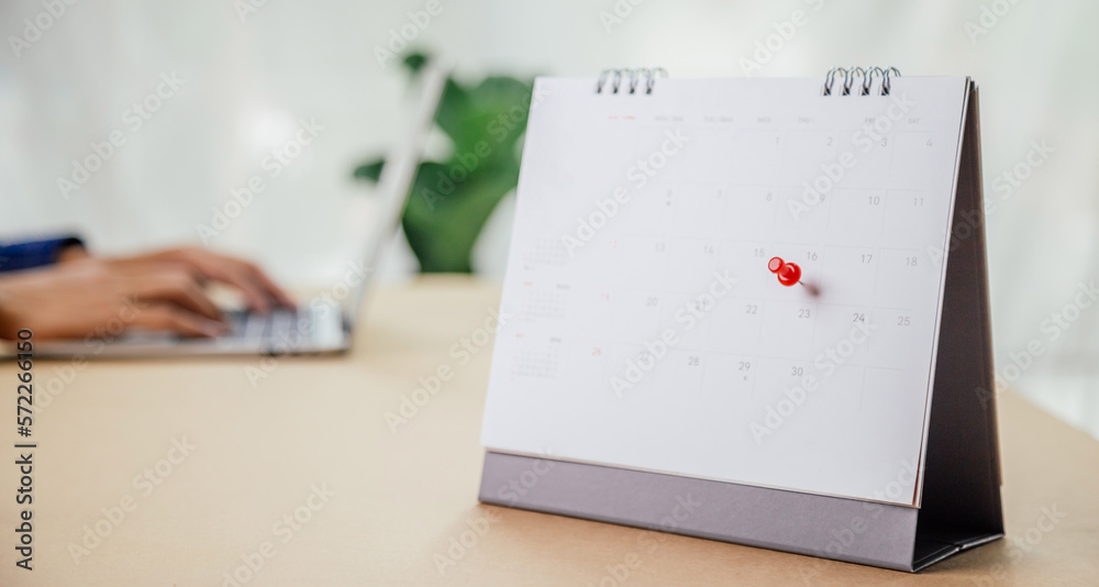 Calendar desk place on the table. Desktop Calender for Planner to plan ...