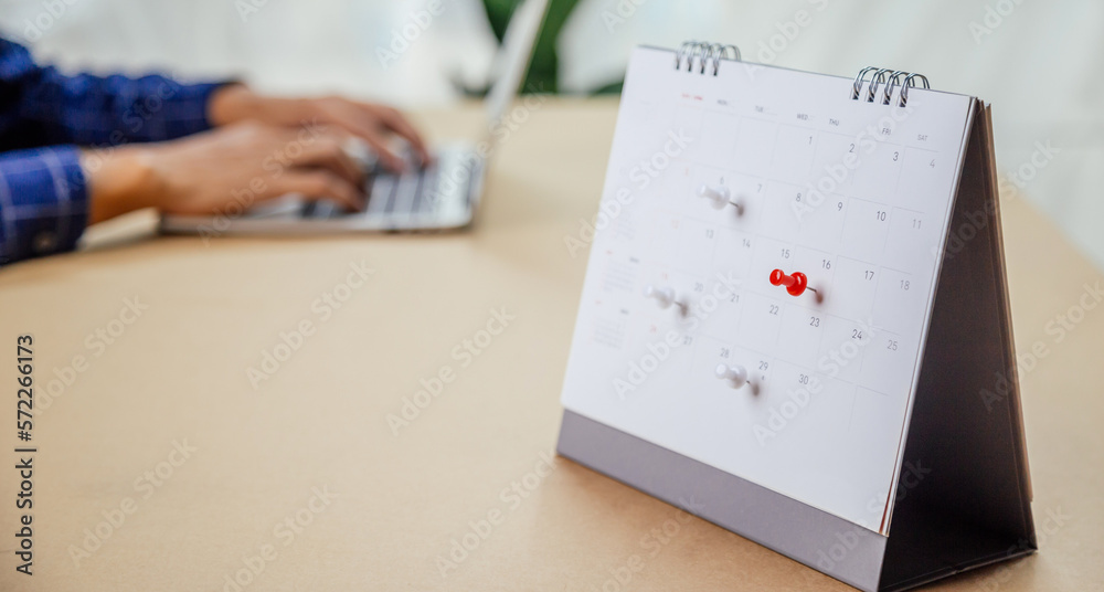 Calendar desk place on the table. Desktop Calender for Planner to plan ...