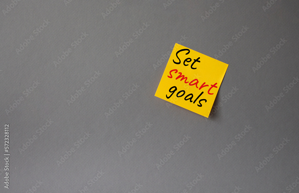 Set smart goals symbol. Concept words Set smart goals on orange steaky ...