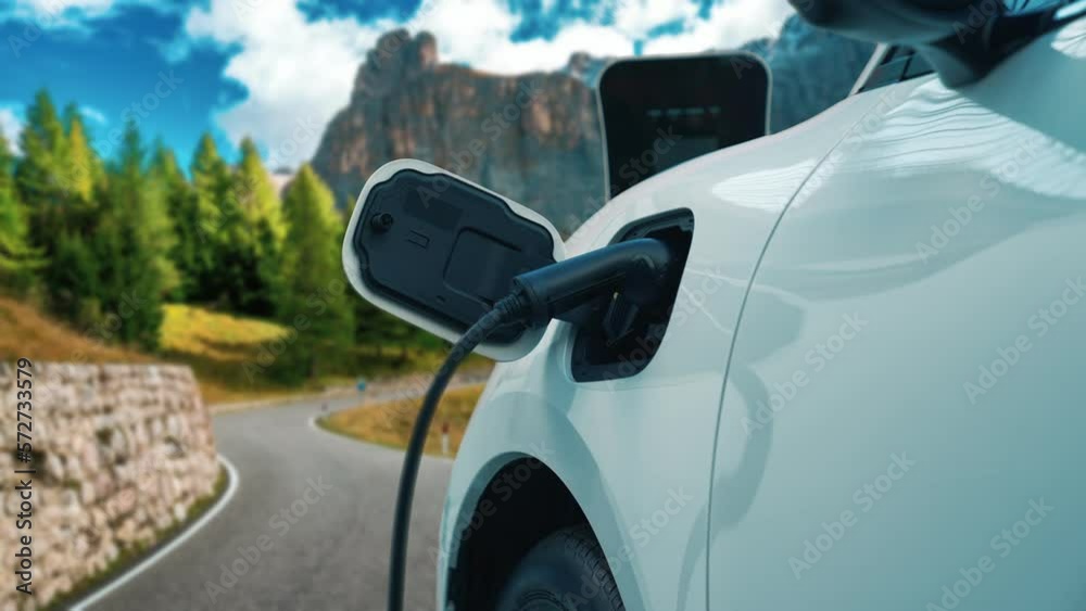 Progressive travel concept of electric vehicle stop to recharge energy ...